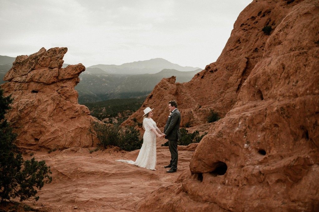 The Ultimate Guide to Eloping in Colorado Springs